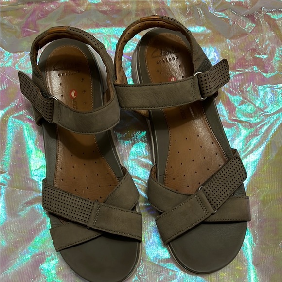 Clarks | Shoes | Clarks Unstructured Olive Green Sandals Adjustable ...